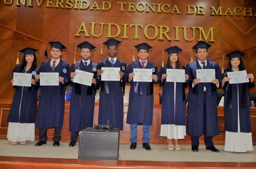 UTMACH graduó a 284 nuevos profesionales | UTMACH