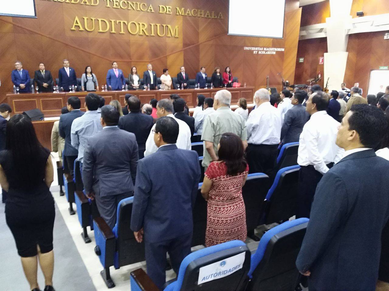 UTMACH celebró 49 años con sesión solemne | UTMACH